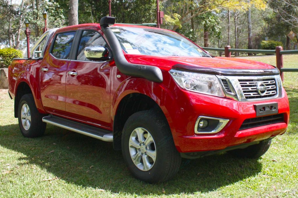 Nissan-Navara-NP300-D23-Dual-Cab-Red-11111-4 | Superior Customer Vehicles